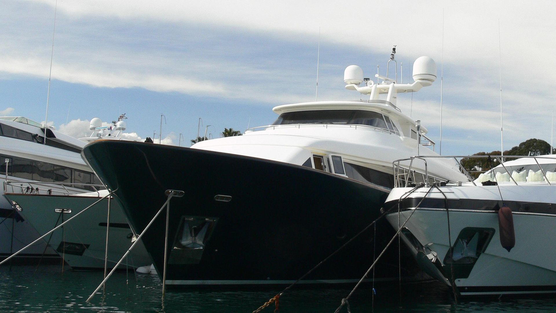 Imagine yacht (Custom Line, 28.43m, 2002)